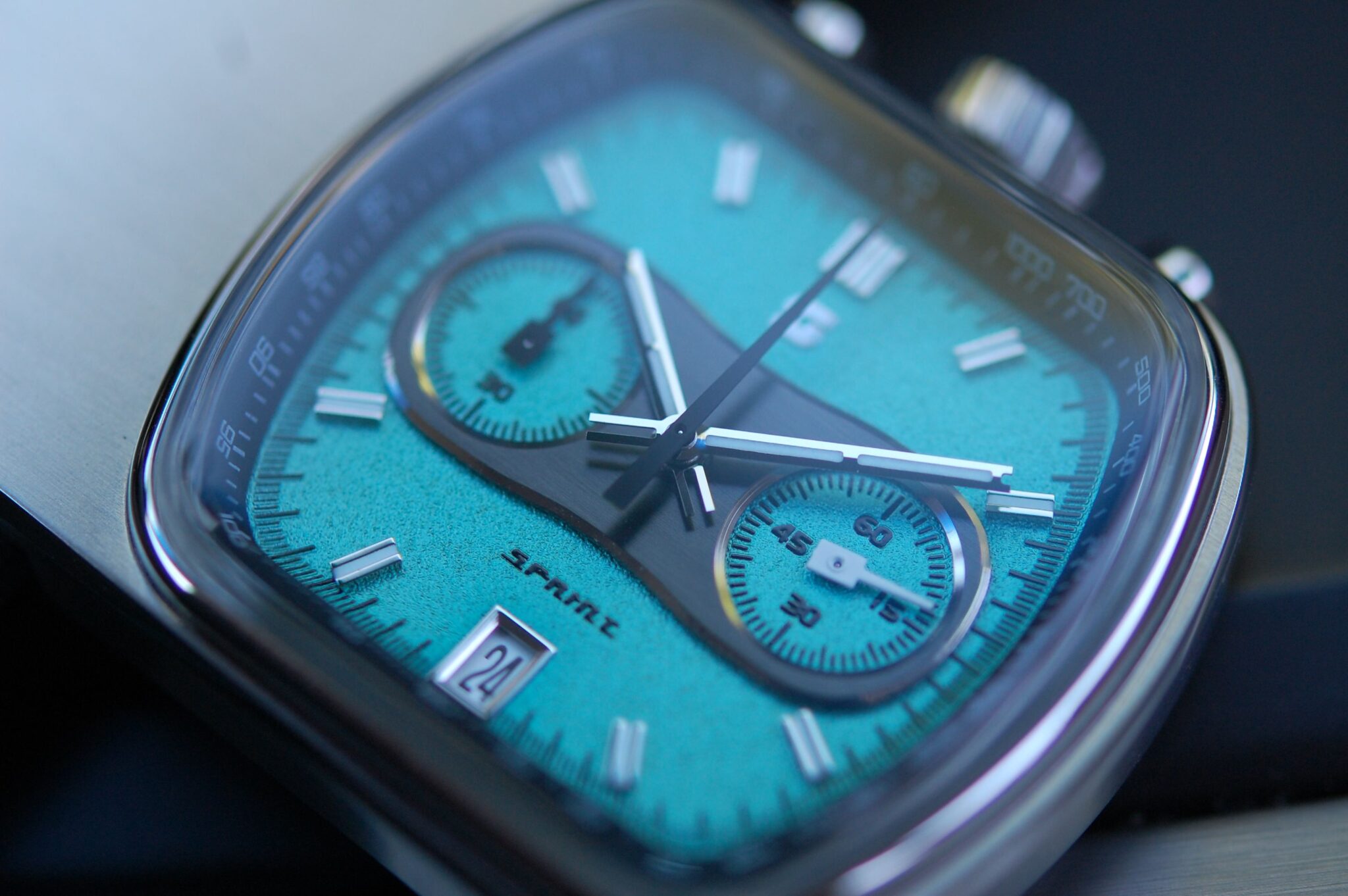 Straton Watch Co Cuffbuster Sprint Watch | The Coolector