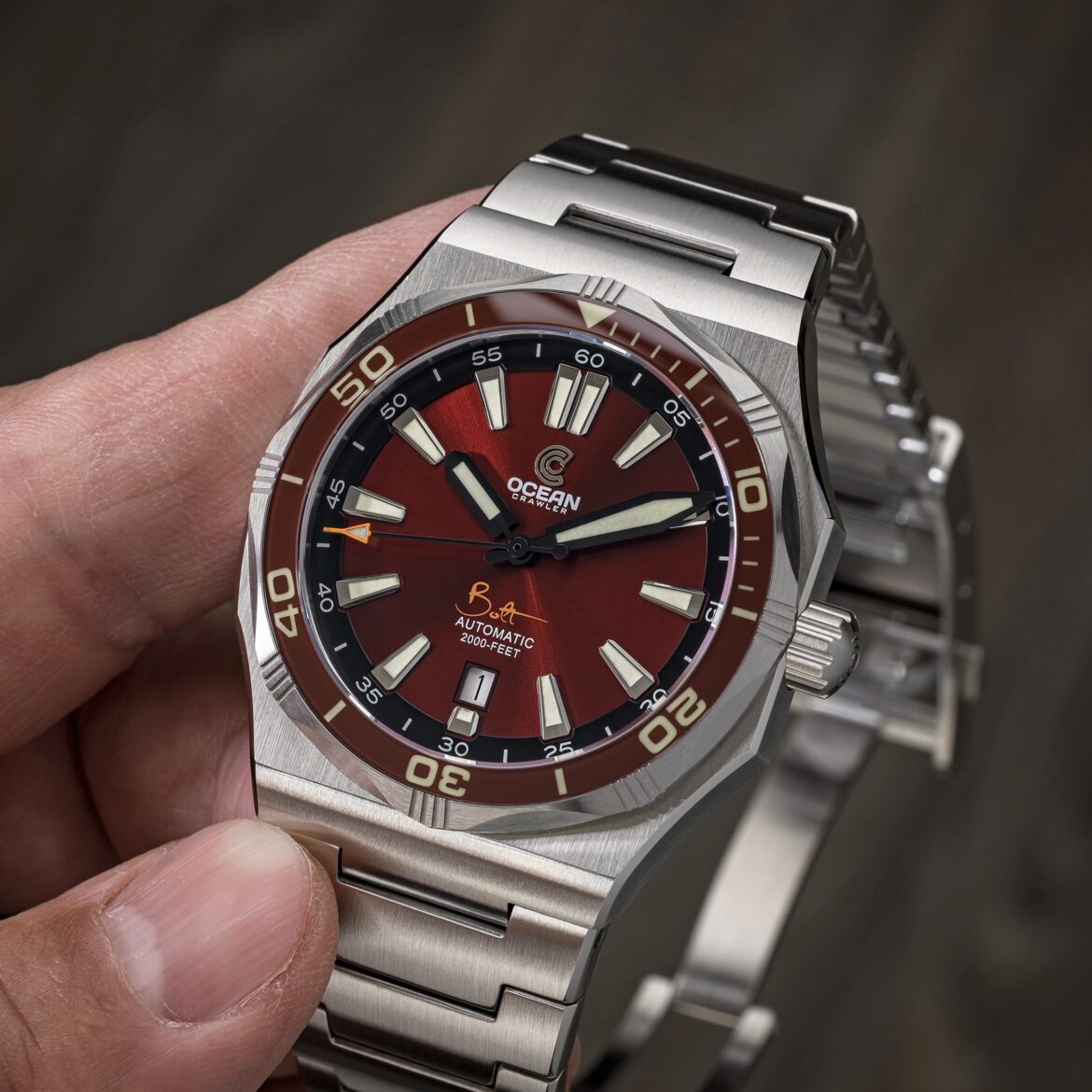 Ocean Crawler Bolt Dive Watch | The Coolector
