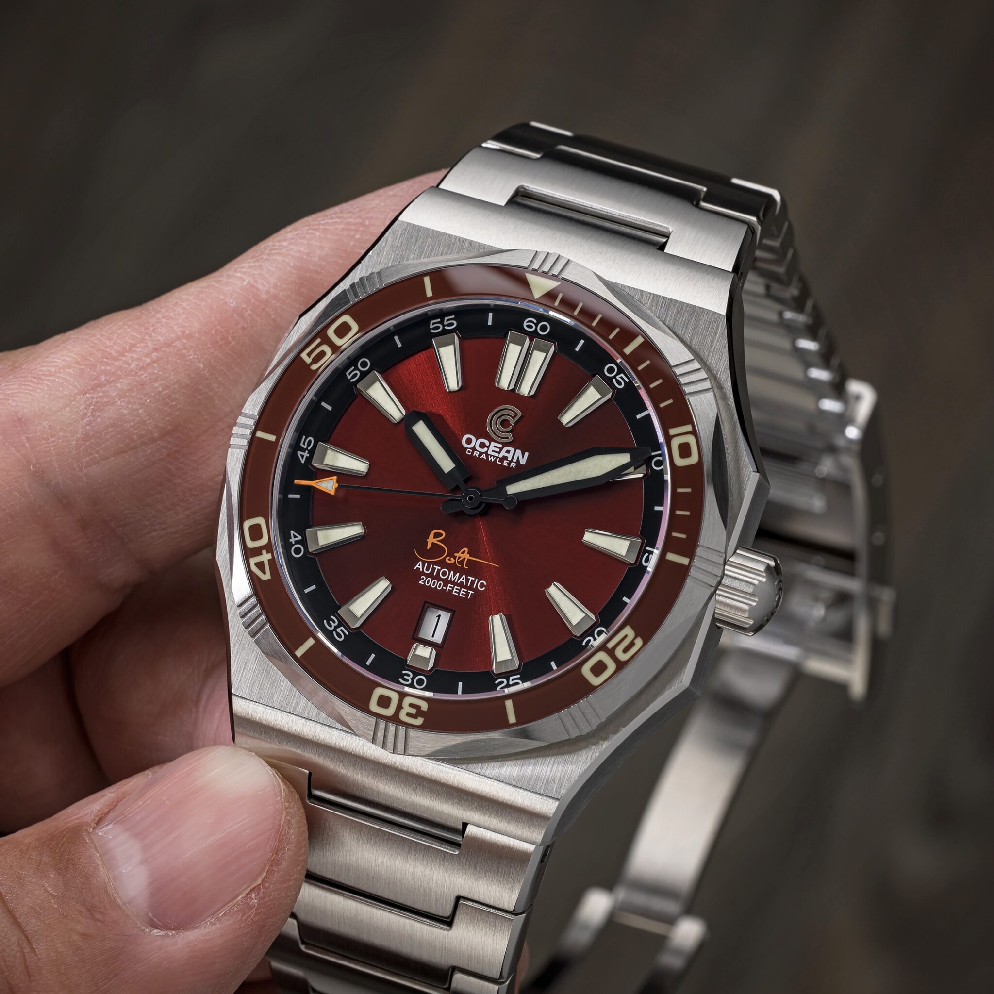 Ocean Crawler Bolt Dive Watch | The Coolector