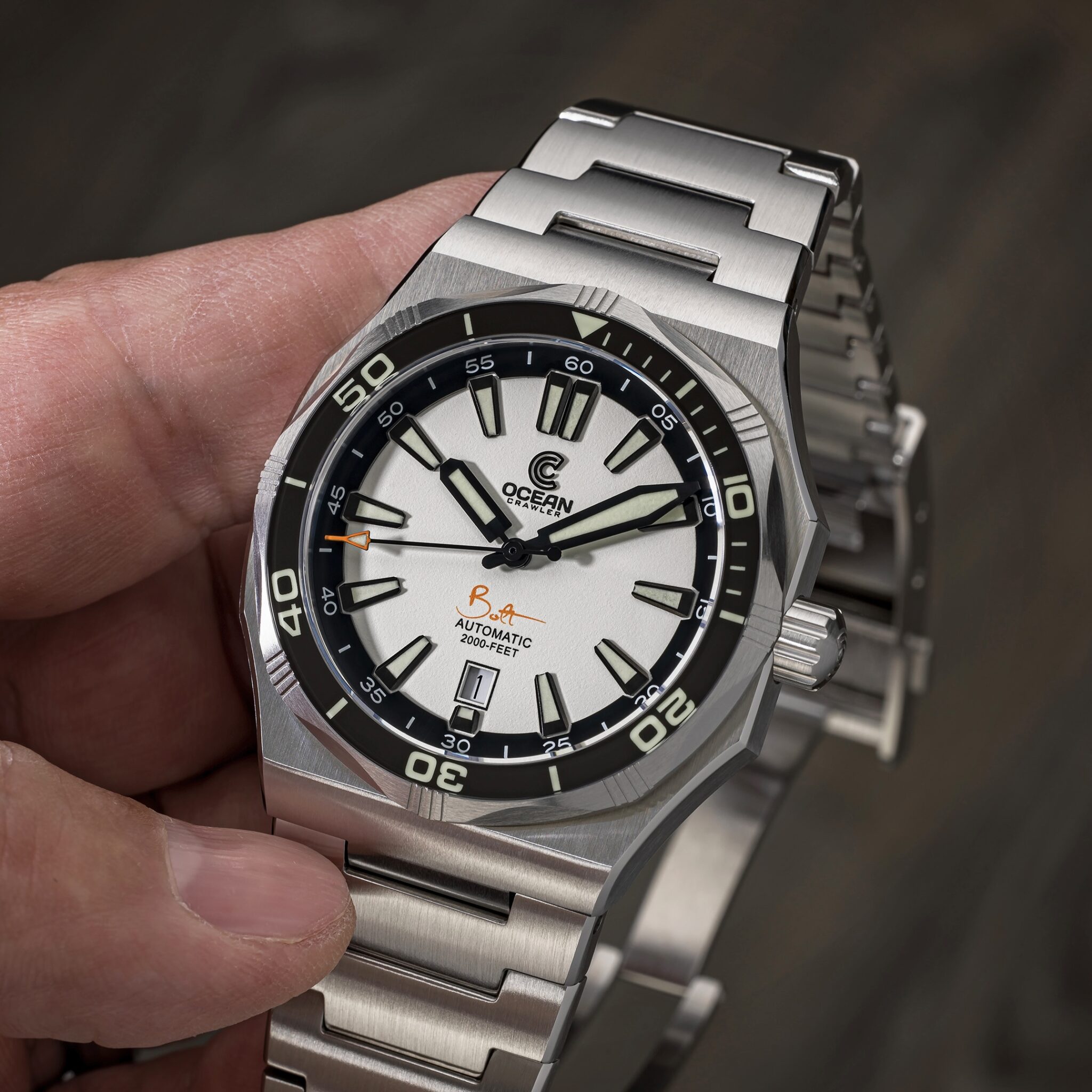 Ocean Crawler Bolt Dive Watch | The Coolector