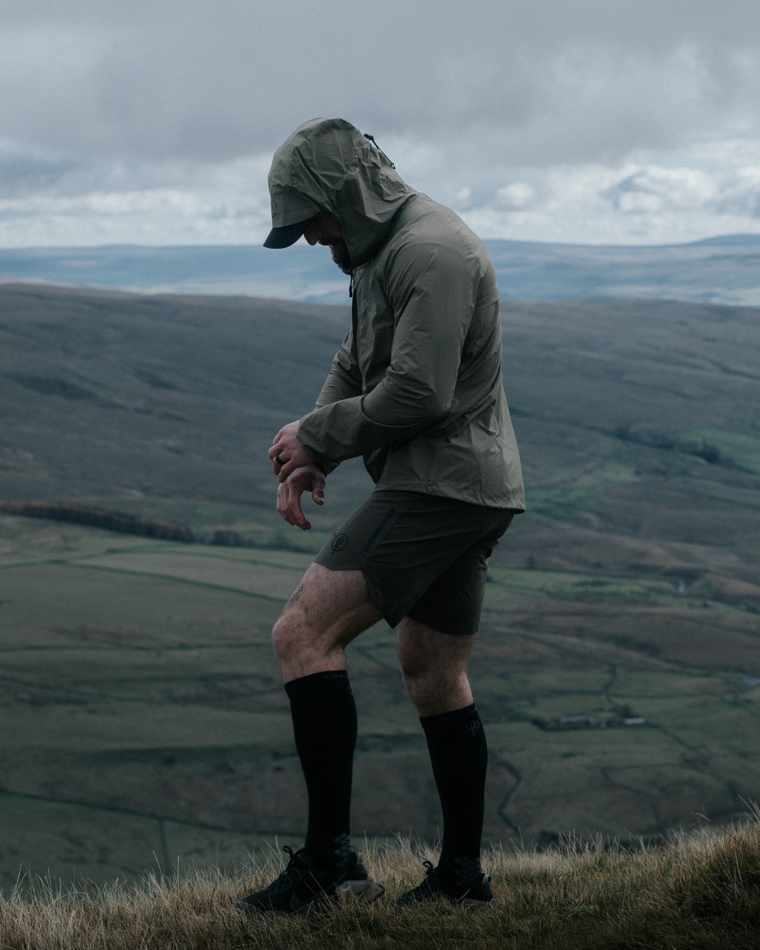 8 of the best men’s performance apparel brands for your January fitness ...