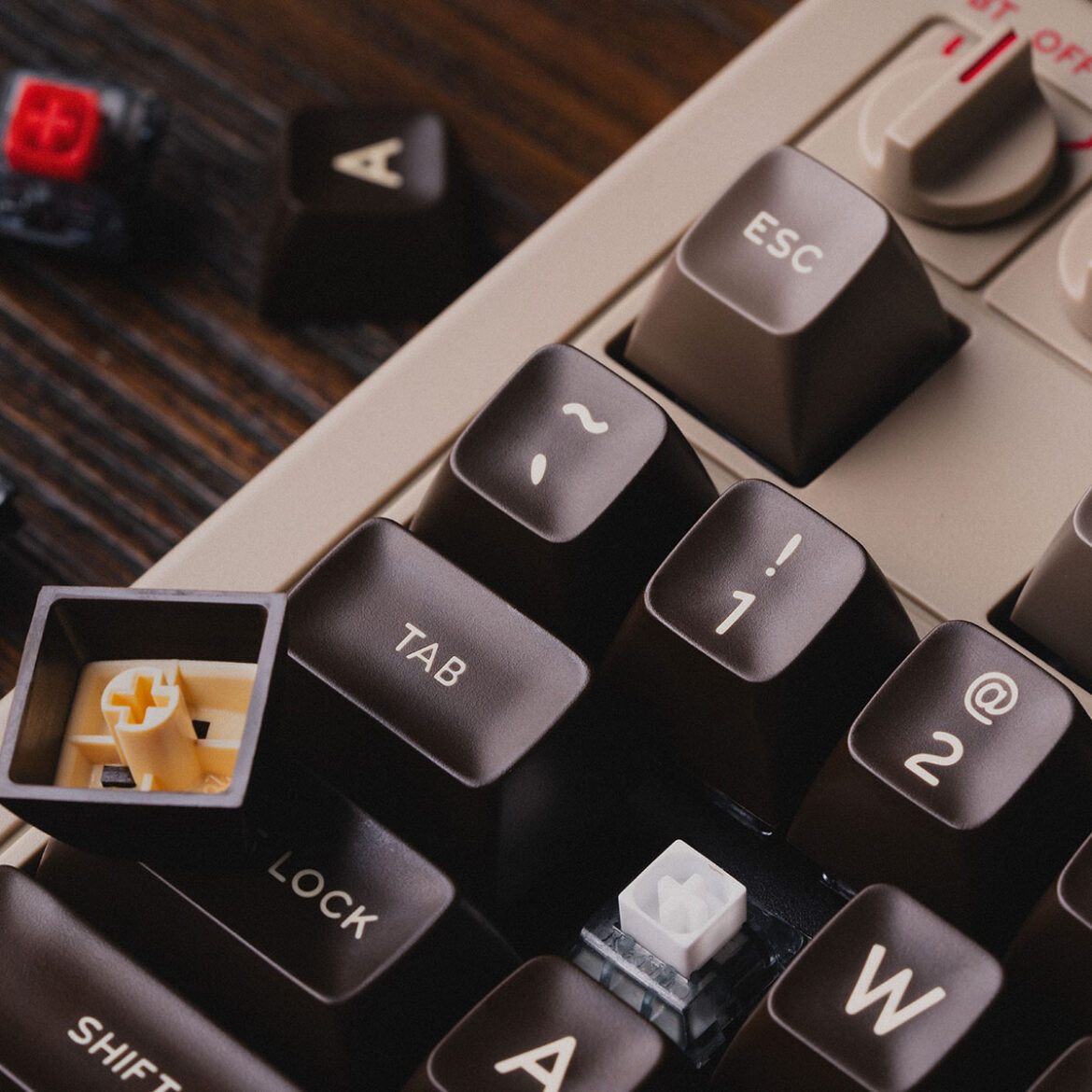 8BitDo Retro Mechanical Keyboard - C64 Edition | The Coolector