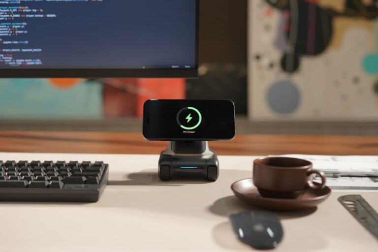 LOOI Desktop Robot | The Coolector