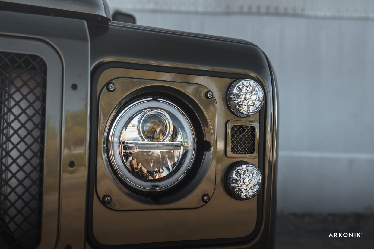 Arkonik FU Dog Land Rover Defender | The Coolector
