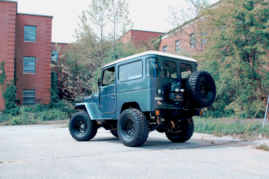 1971 Toyota Land Cruiser FJ40 V8 | The Coolector