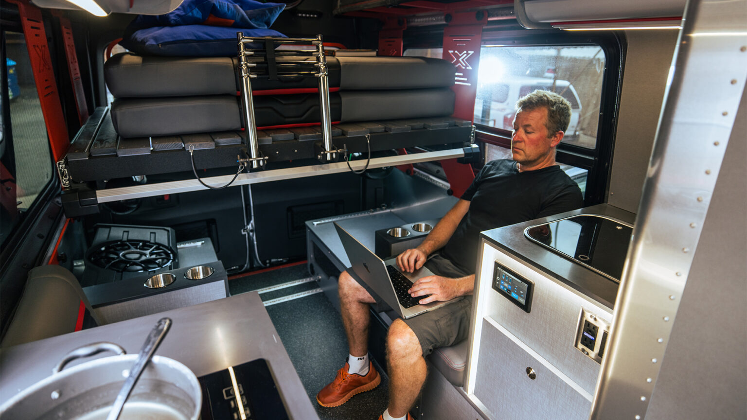 Airstream Interstate 19X LE Outland Edition | The Coolector