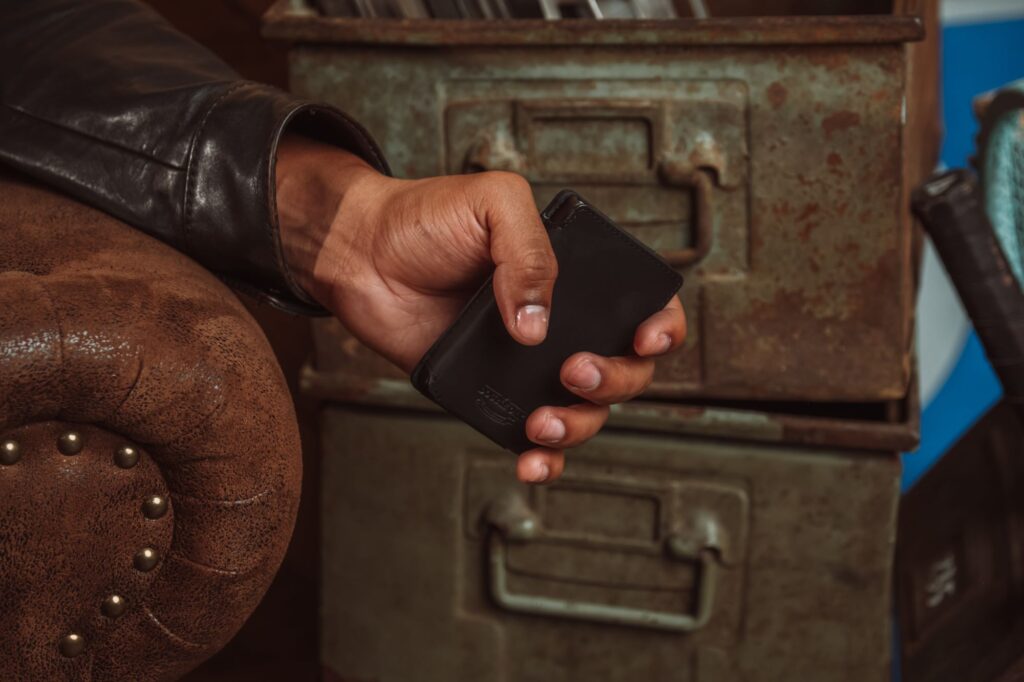 Double Oak Essentials Slim Edition Wallet | The Coolector