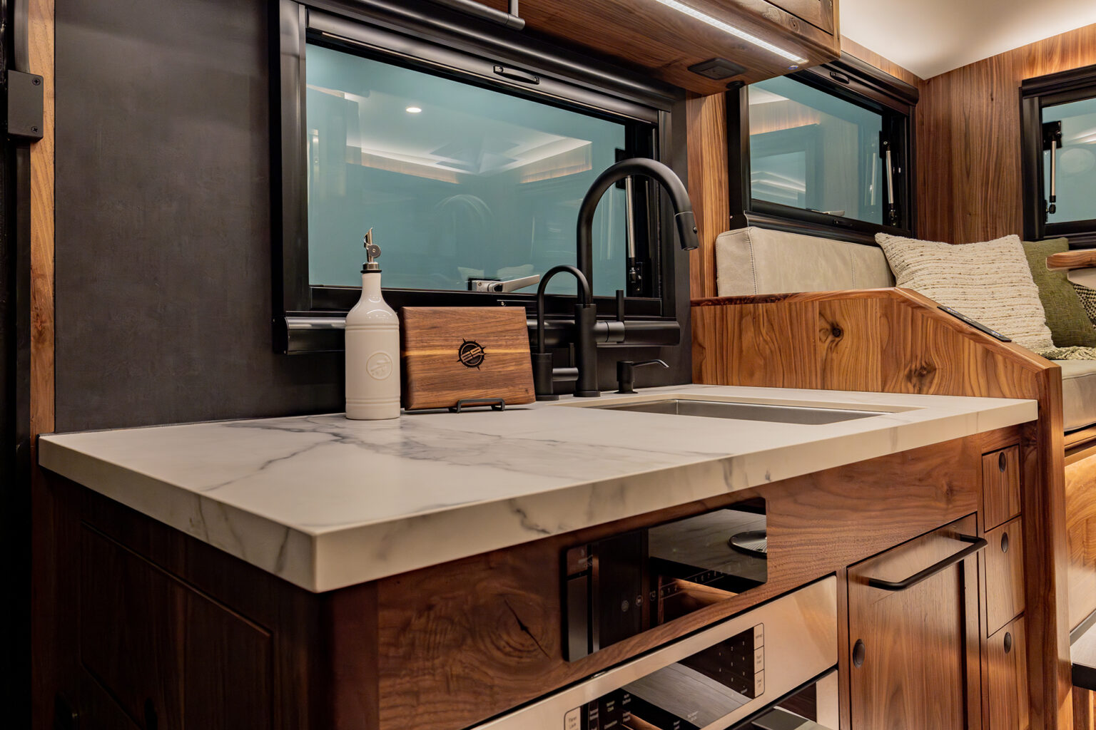 EarthRoamer LTx | The Coolector