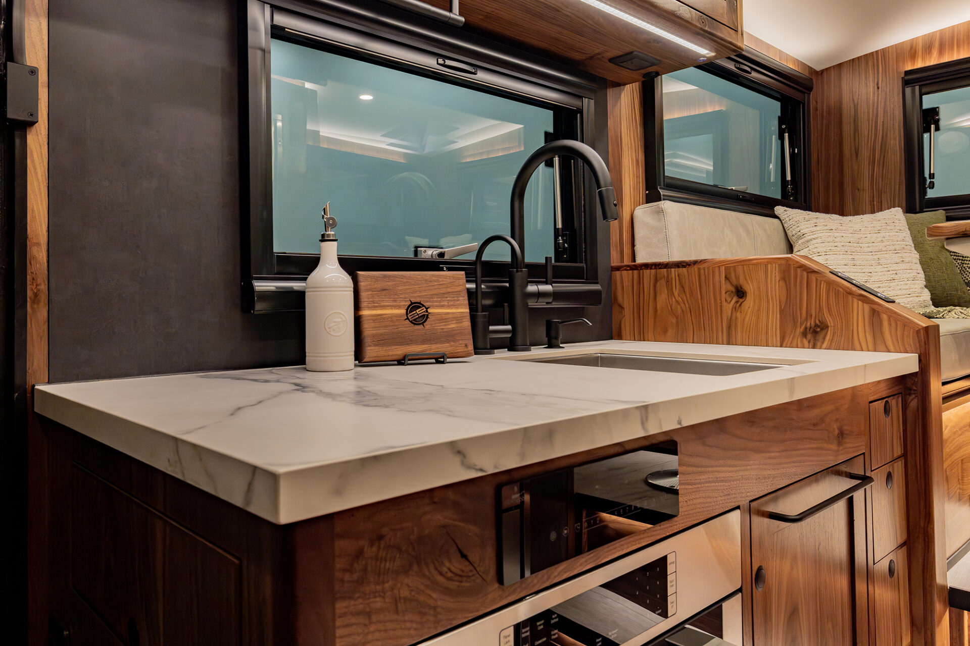 EarthRoamer LTx | The Coolector