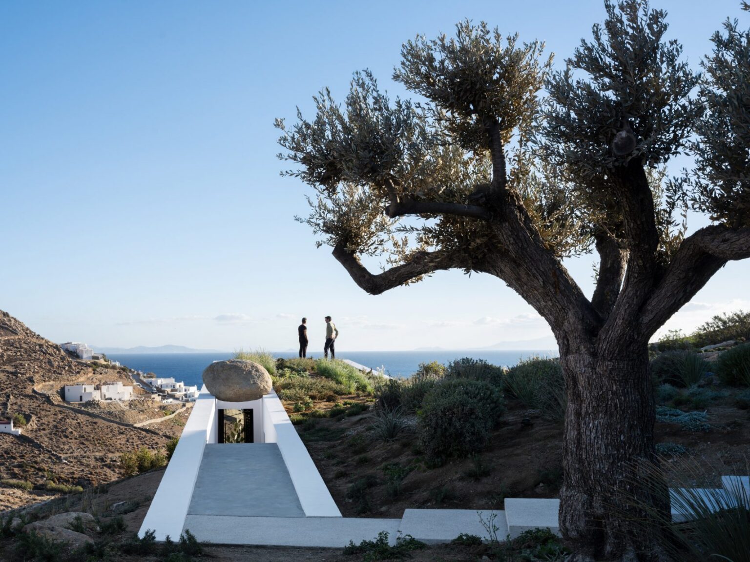 Aimasia Residence: A Harmonious Blend of Nature and Modern Luxury in ...