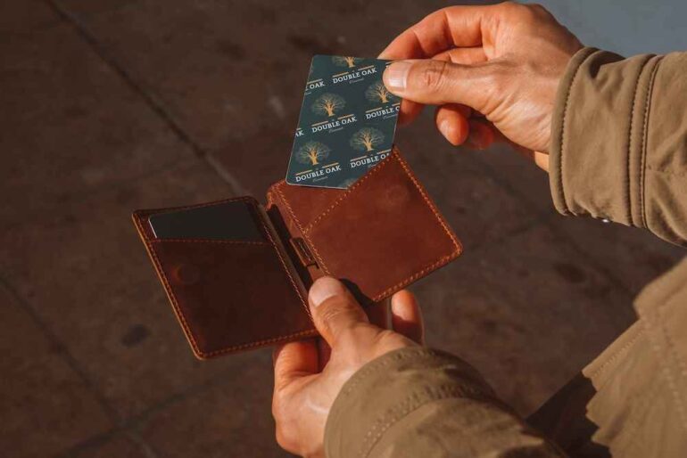 Double Oak Essentials Cloud Wallet | The Coolector