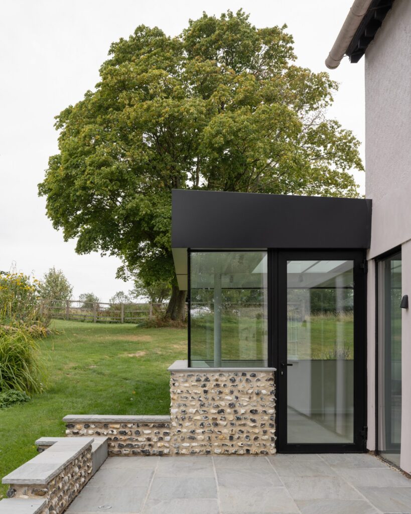 Flint Farm House by Will Gamble Architects: A Modern Masterstroke ...