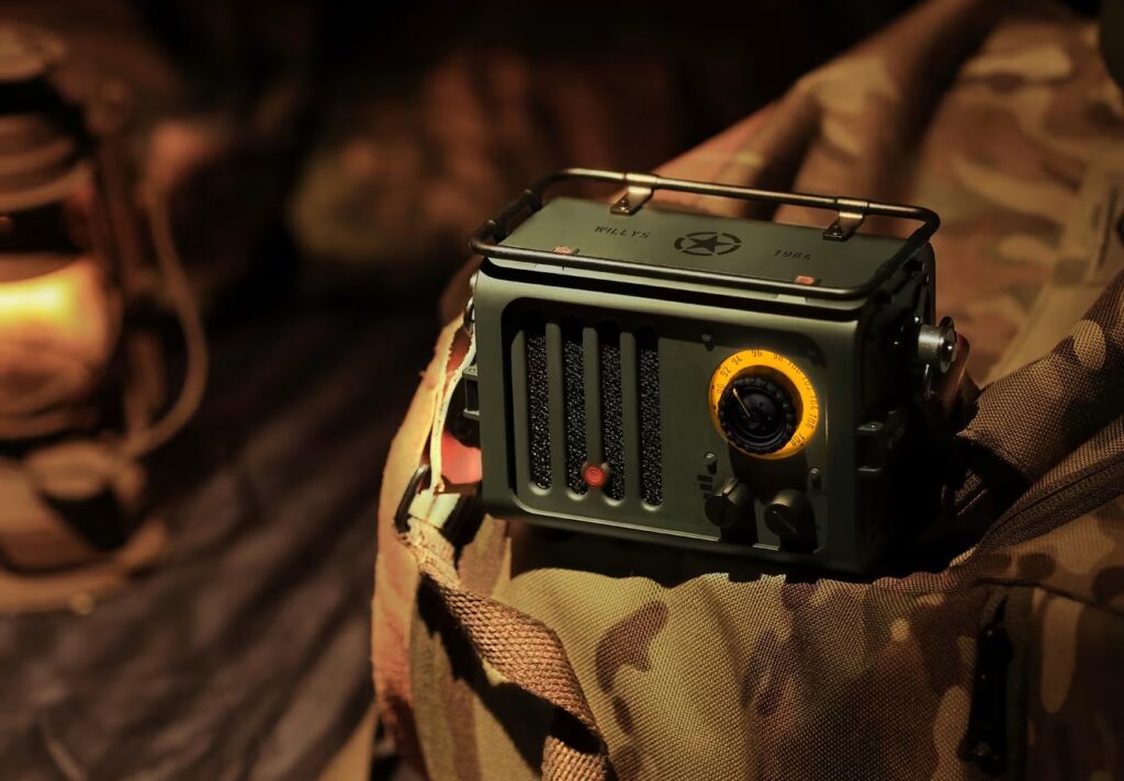 8 Camping & Hiking Essentials from Bespoke Post | The Coolector