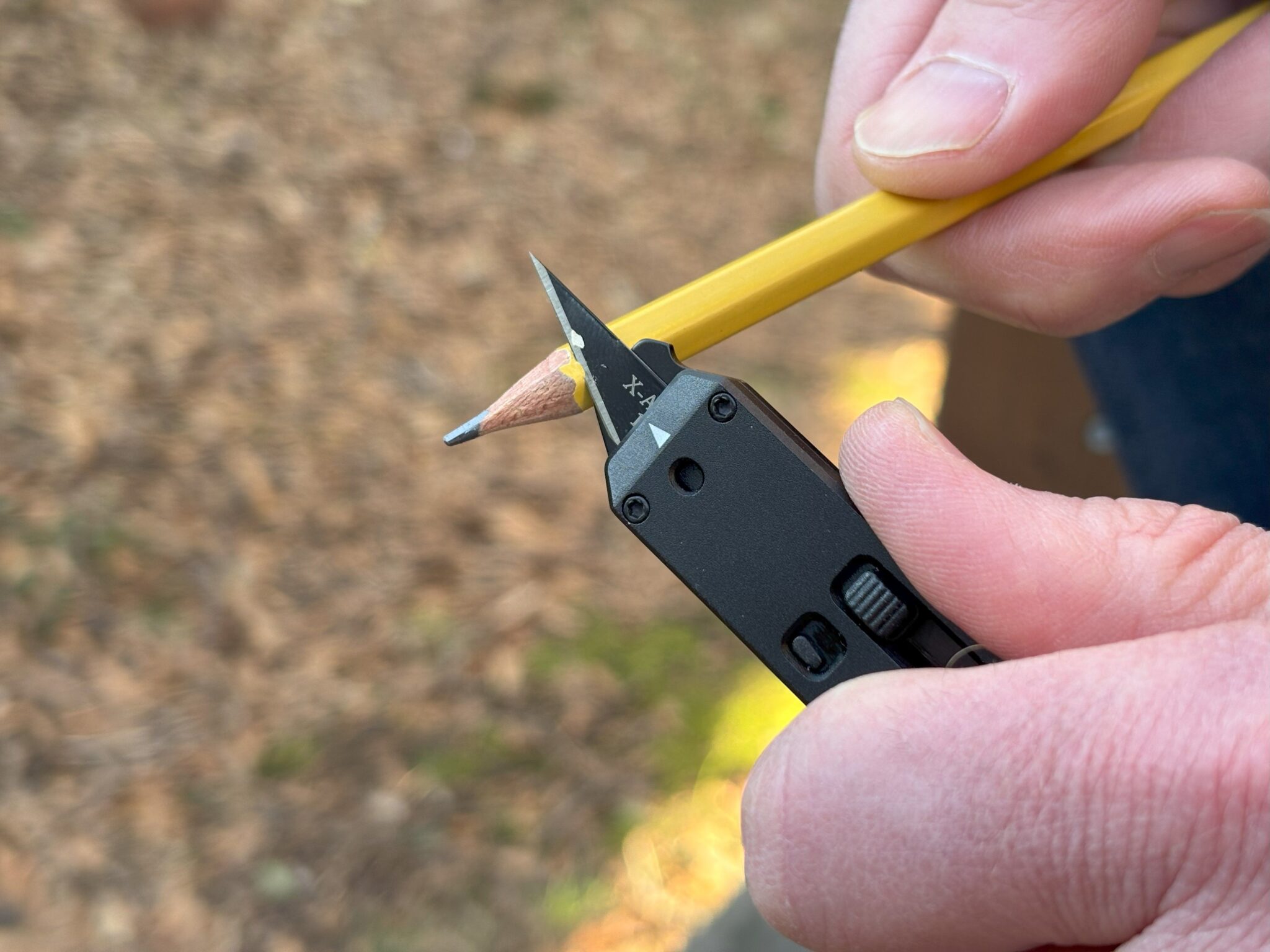 Cutting Edge Carry: The Lever Gear Edge XT - Your Pocket-Sized Toolkit ...