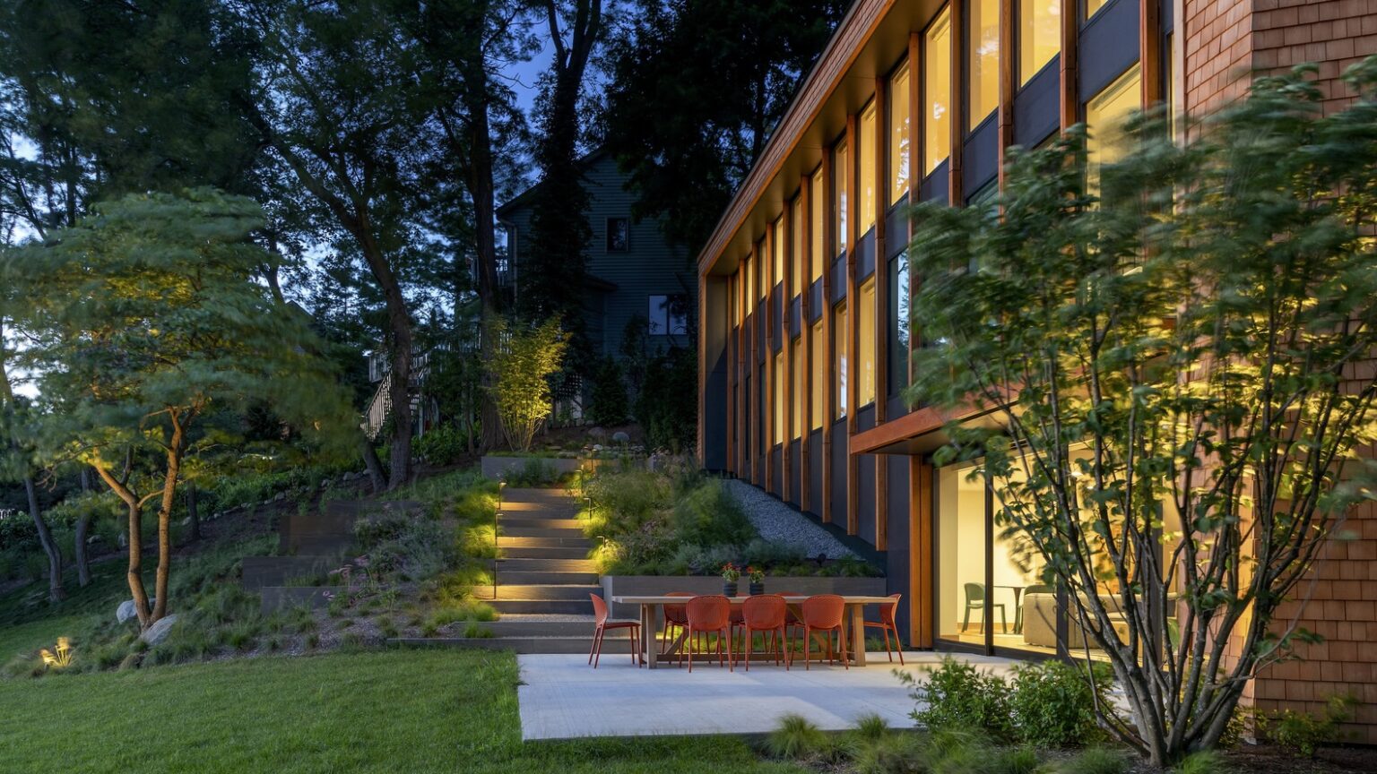 North Shore Residence: A Mid-Century Modern Revival | The Coolector