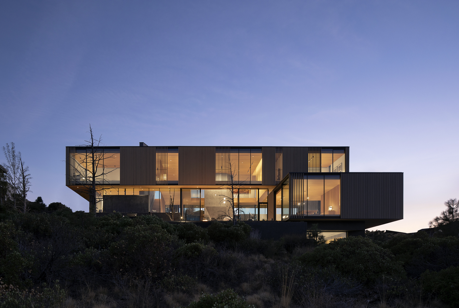 Volcanic Visions: Hacker Architects' Tetherow Overlook House, A Desert ...