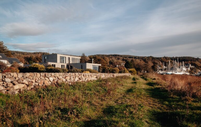 Tidal House: A Coastal Sanctuary in Scotland | The Coolector
