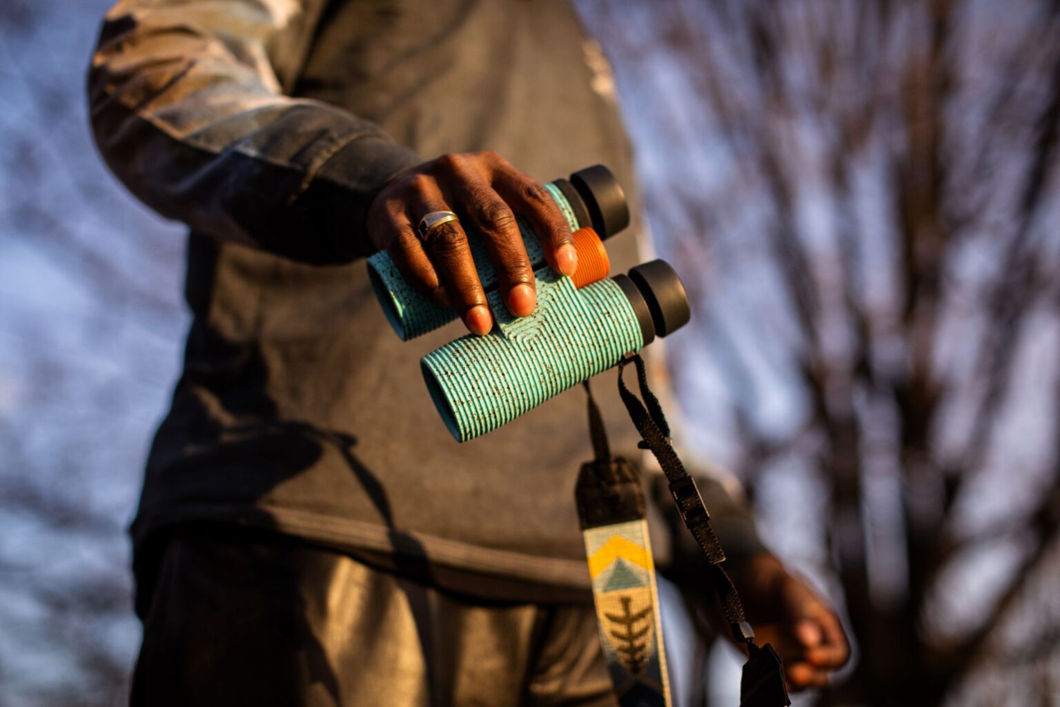 Nocs Provisions x Bird Collective Field Issue 8 x 32 Binoculars: A ...