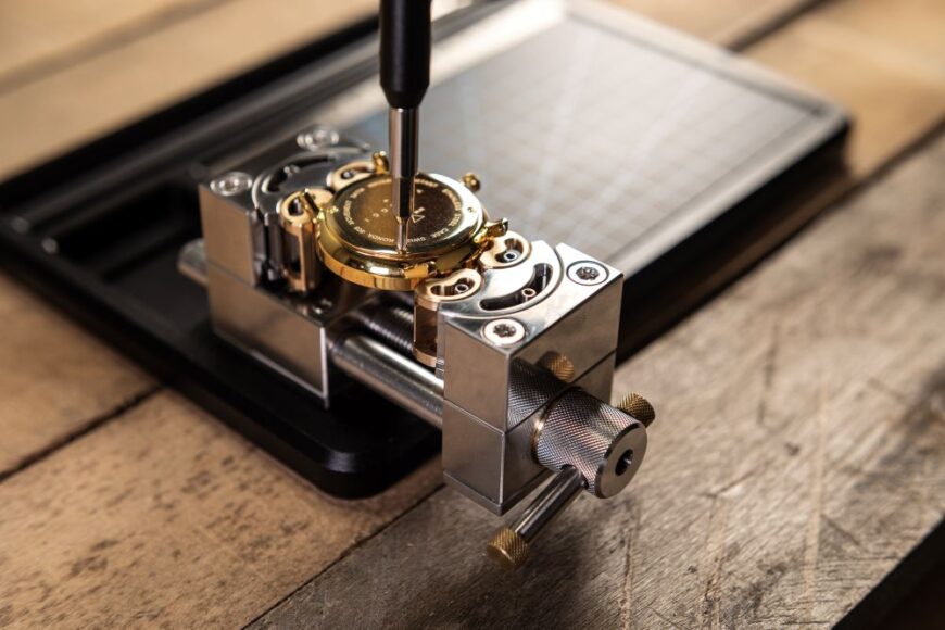 The Ingenious Grip of the MetMo Fractal Vise | The Coolector