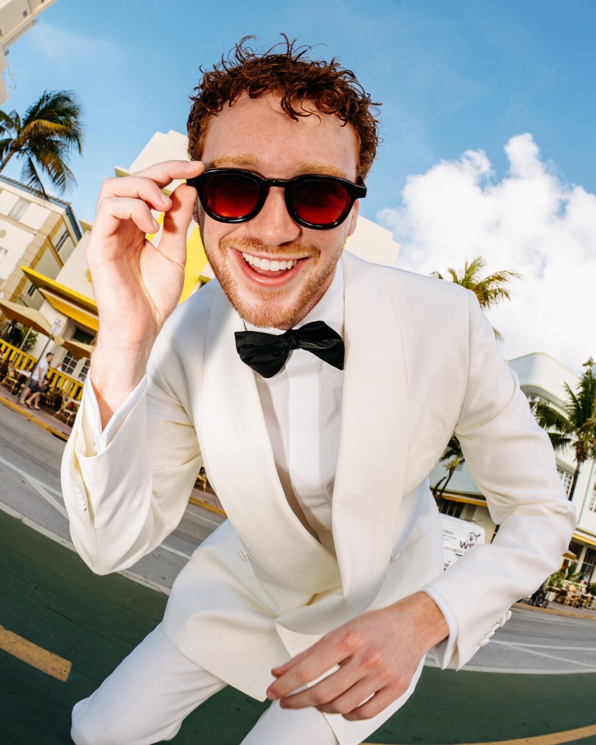 Suit or Tuxedo? How to Choose the Right Look for the Right Occasion ...