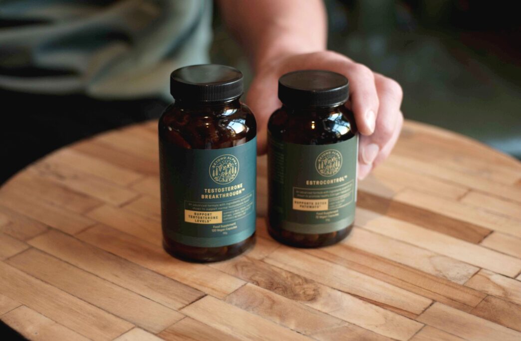 Wingback Card Holders | The Coolector