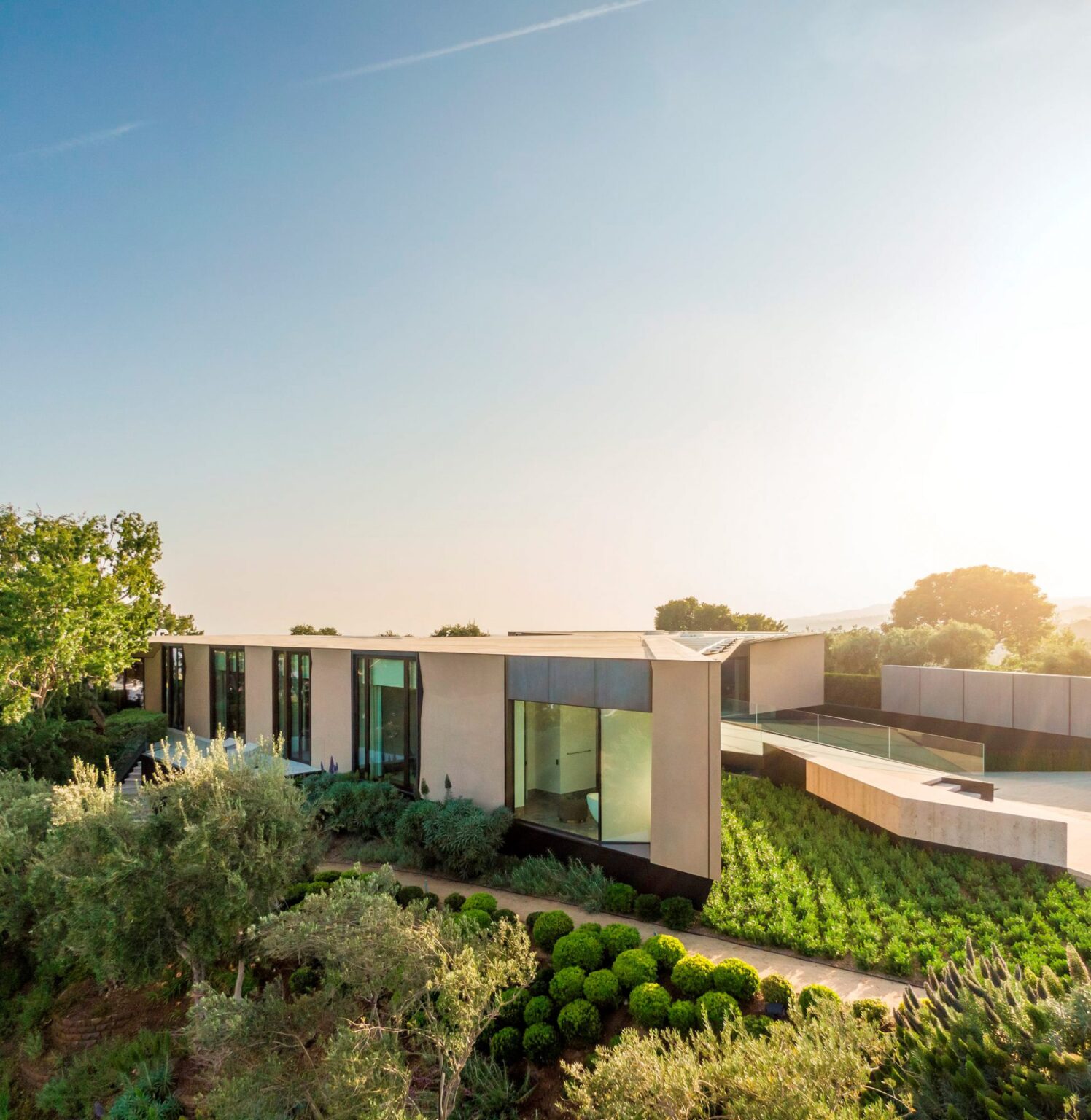 Living Inside A Gemstone: The Fractal Facade House | The Coolector