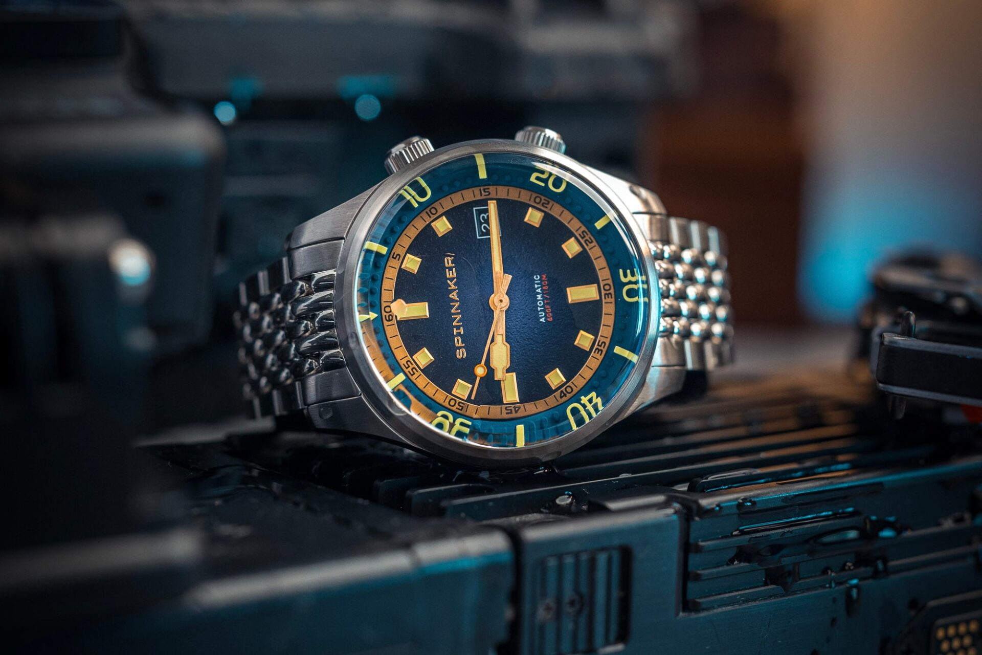 Deep Dive Retro: Spinnaker Bradner Automatic Watch | The Coolector