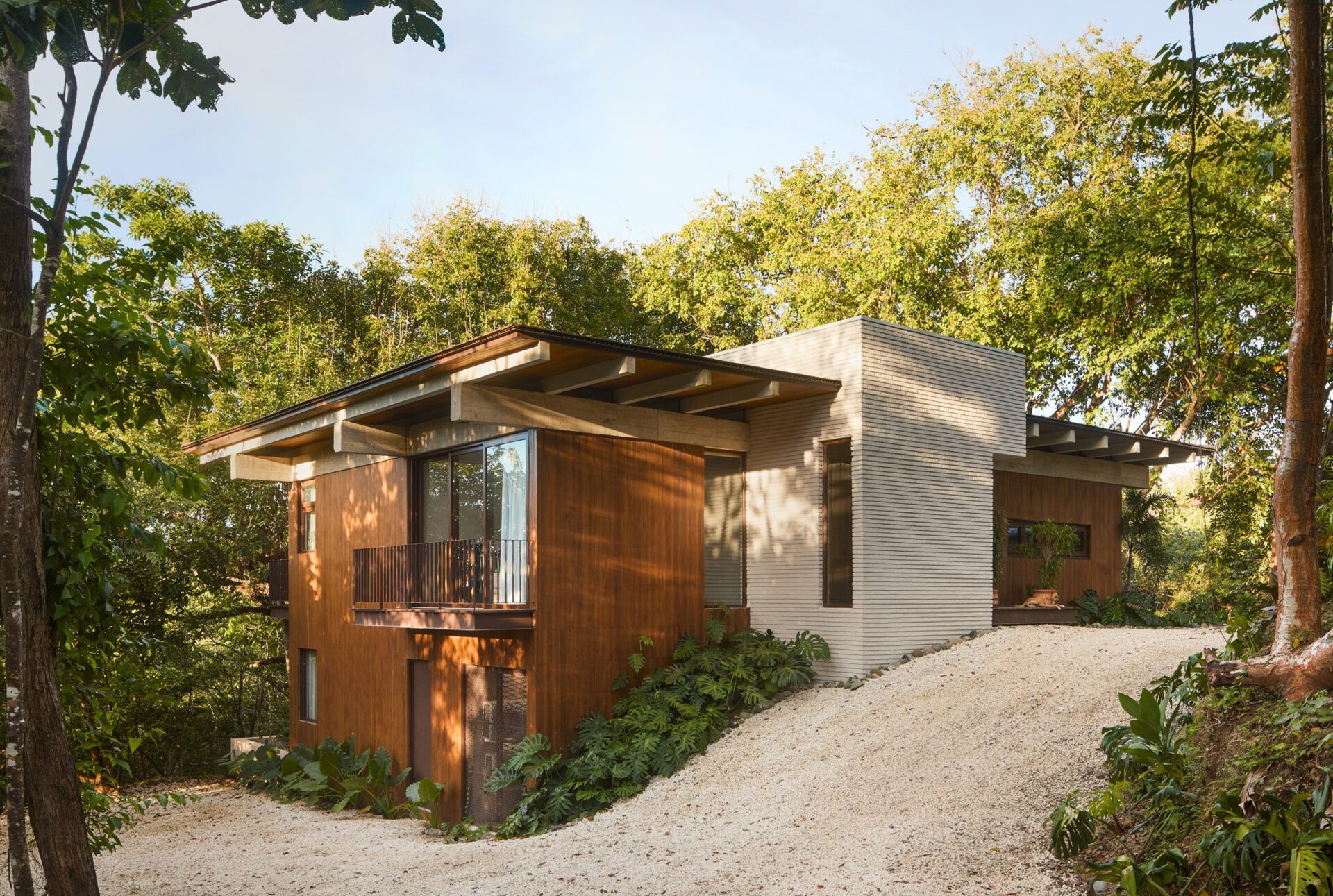 Nature Dictates Design: The Breathtaking Casa Tres Pochotes By FAMM ...