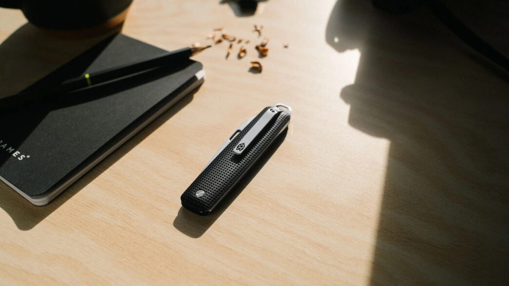 10 Everyday Carry Essentials for 2025 from Bespoke Post | The Coolector