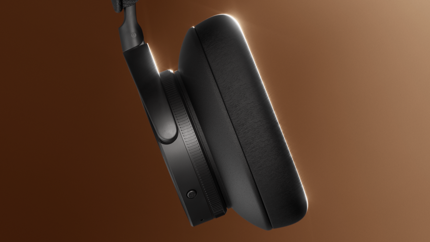 Bang & Olufsen BeoPlay H95 ANC Headphones | The Coolector